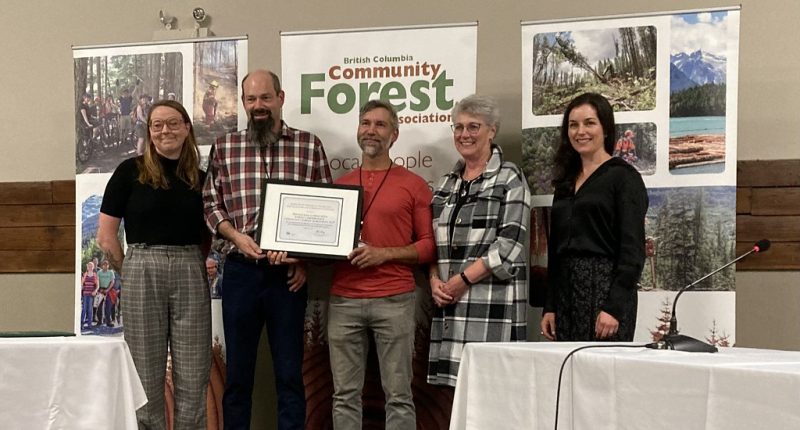 Robin Hood Memorial Award - U.S. Logs & Lumber